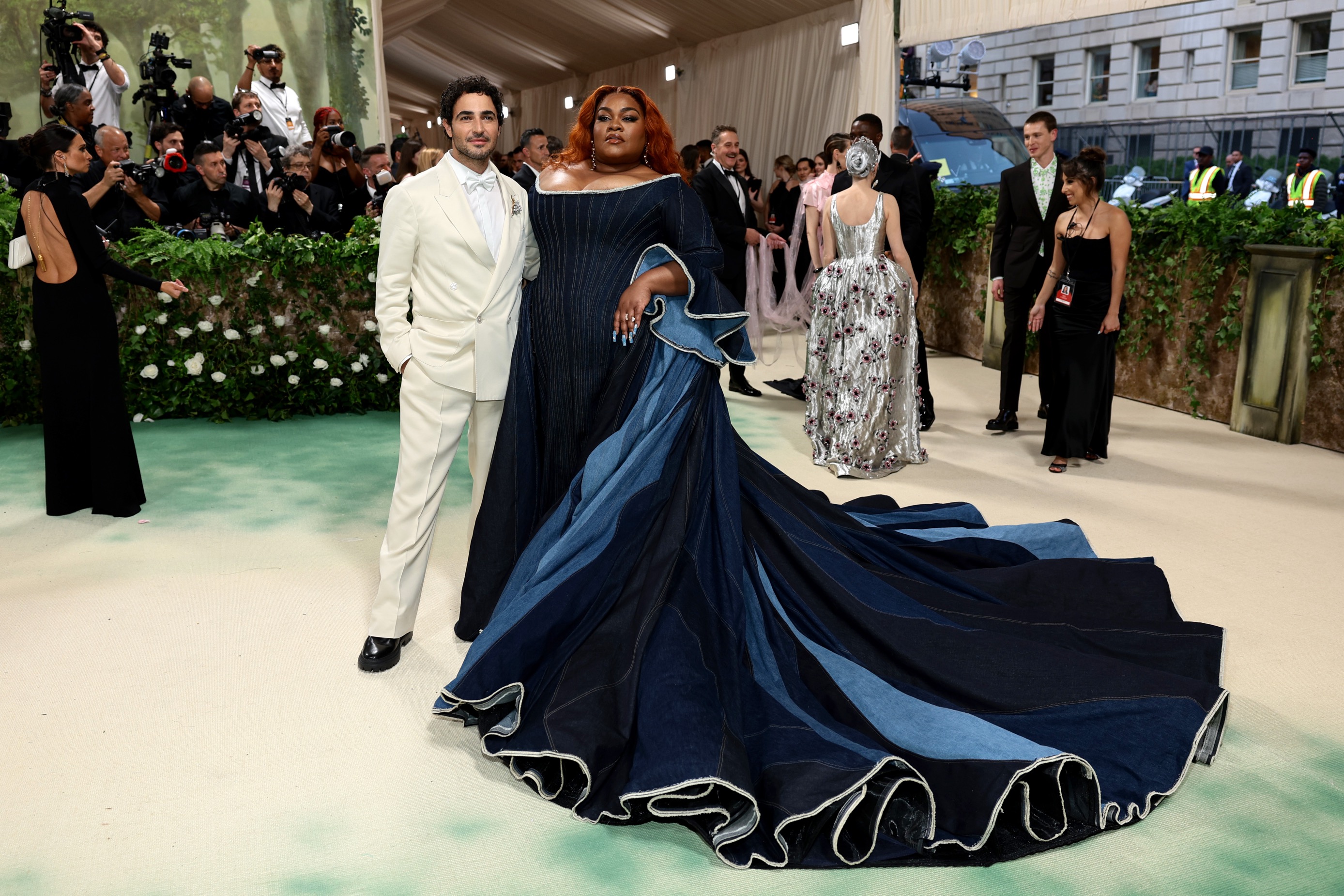 Gap Inc. Creative Director Zac Posen Unveils Custom Gap Gown For Da'Vine Joy Randolph At The Met ...